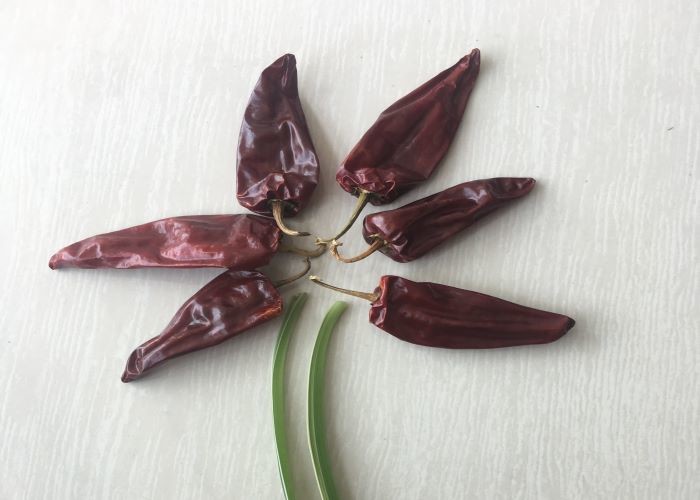 800shu Yidu Chili With Strong Pungent Chilli Flavor And Iron Nutrition